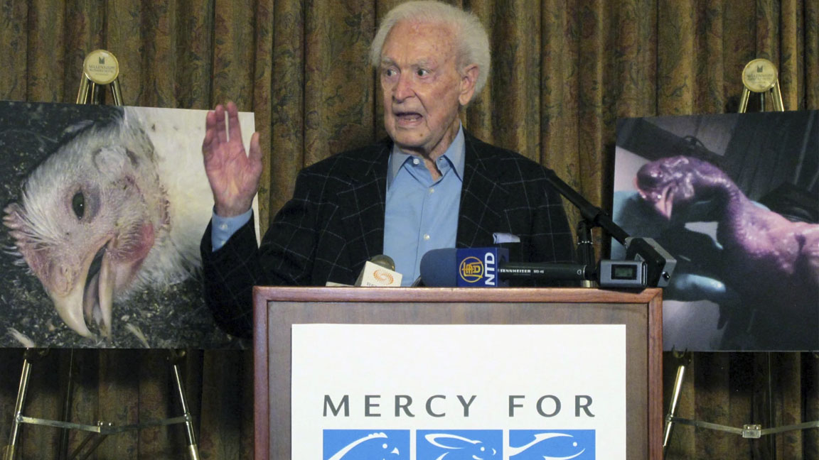 Bob Barker, who fought to move Lucy the elephant from Edmonton zoo ...