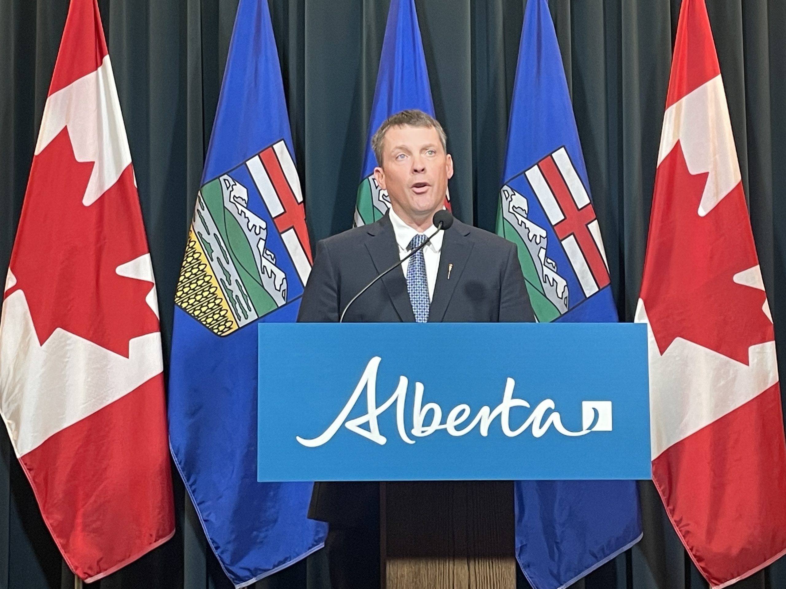 Province tables pension bill ahead of federal meeting