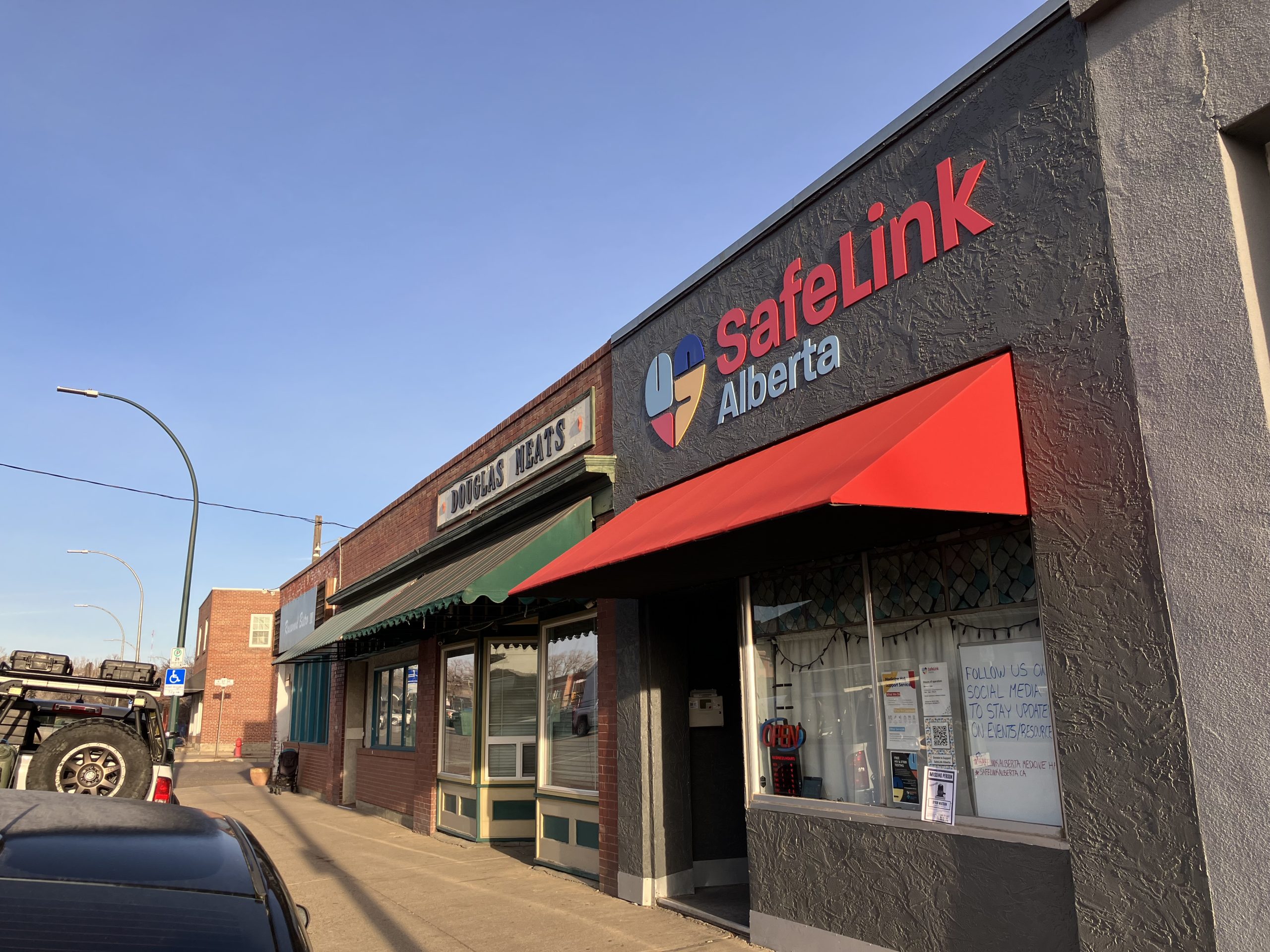 Smith decries safe drug use pamphlets at Medicine Hat school fair ...