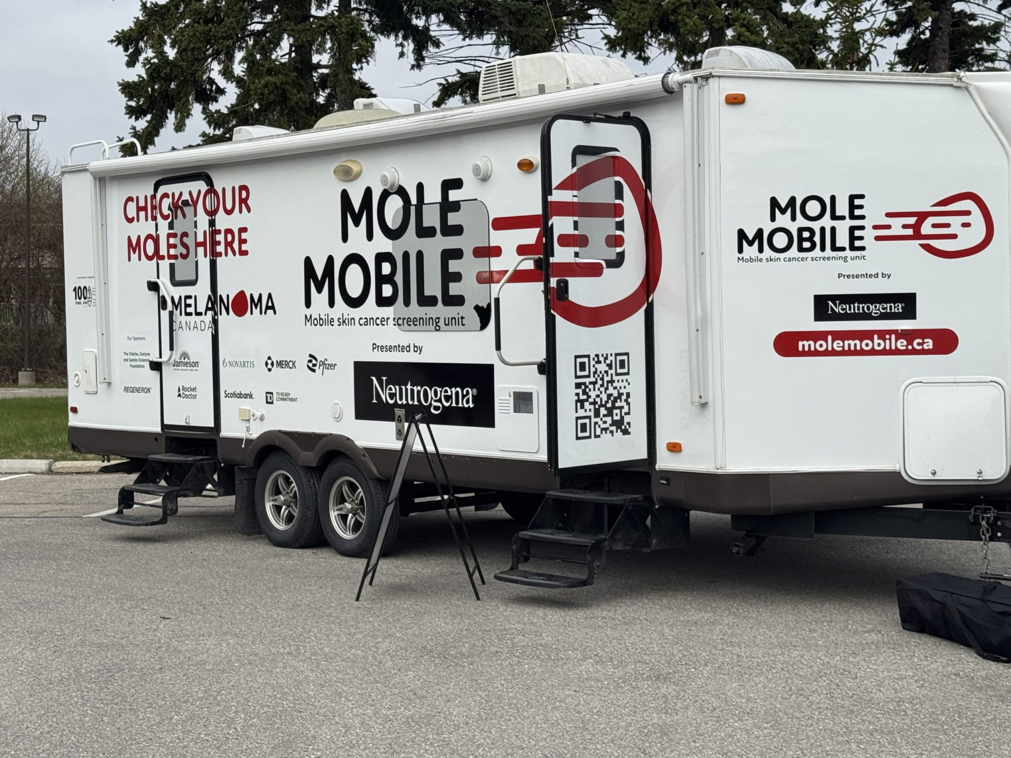 One charged for theft of Emily Murphy statue from Edmonton Park