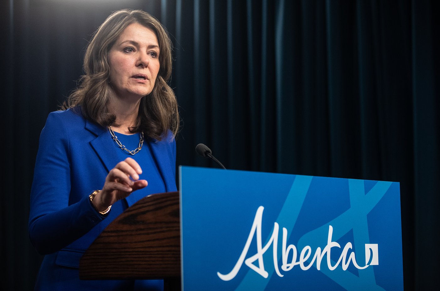 Danielle Smith on separation referendum talk: ‘I got a mandate to try to fix Canada’
