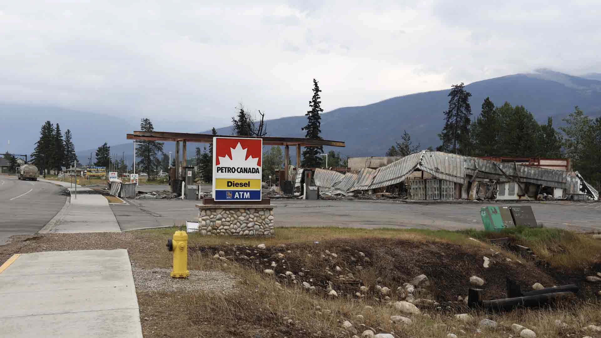 Jasper residents can register for town tour - CityNews Edmonton