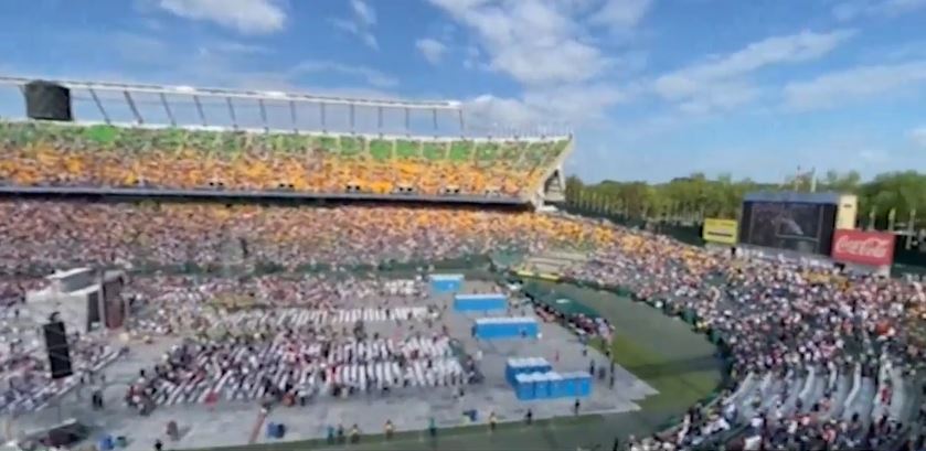 Reaction to Pope’s public mass from inside Commonwealth Stadium