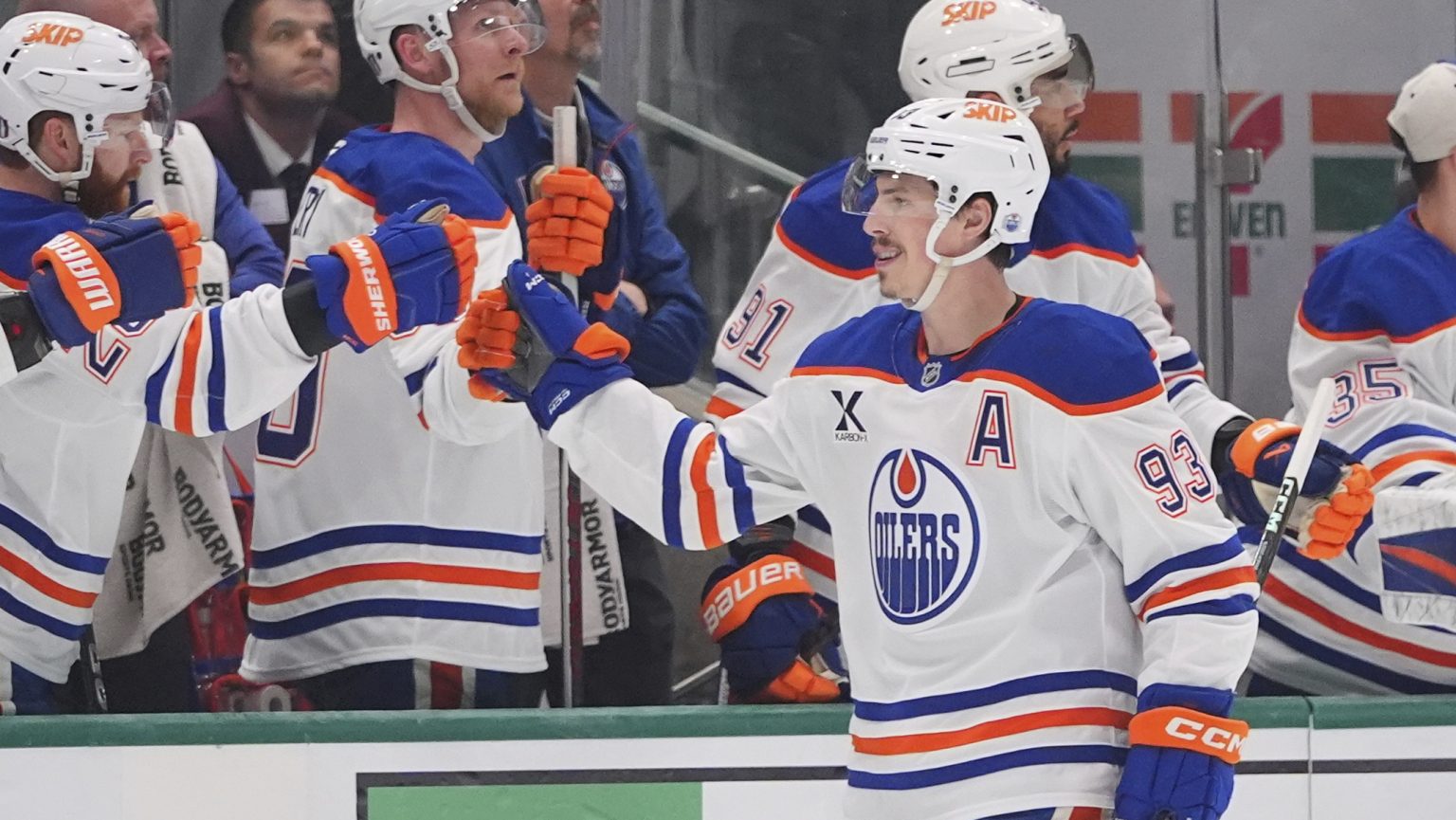 Skinner, Nugent-Hopkins lead Edmonton Oilers to 3-0 victory over Stars ...