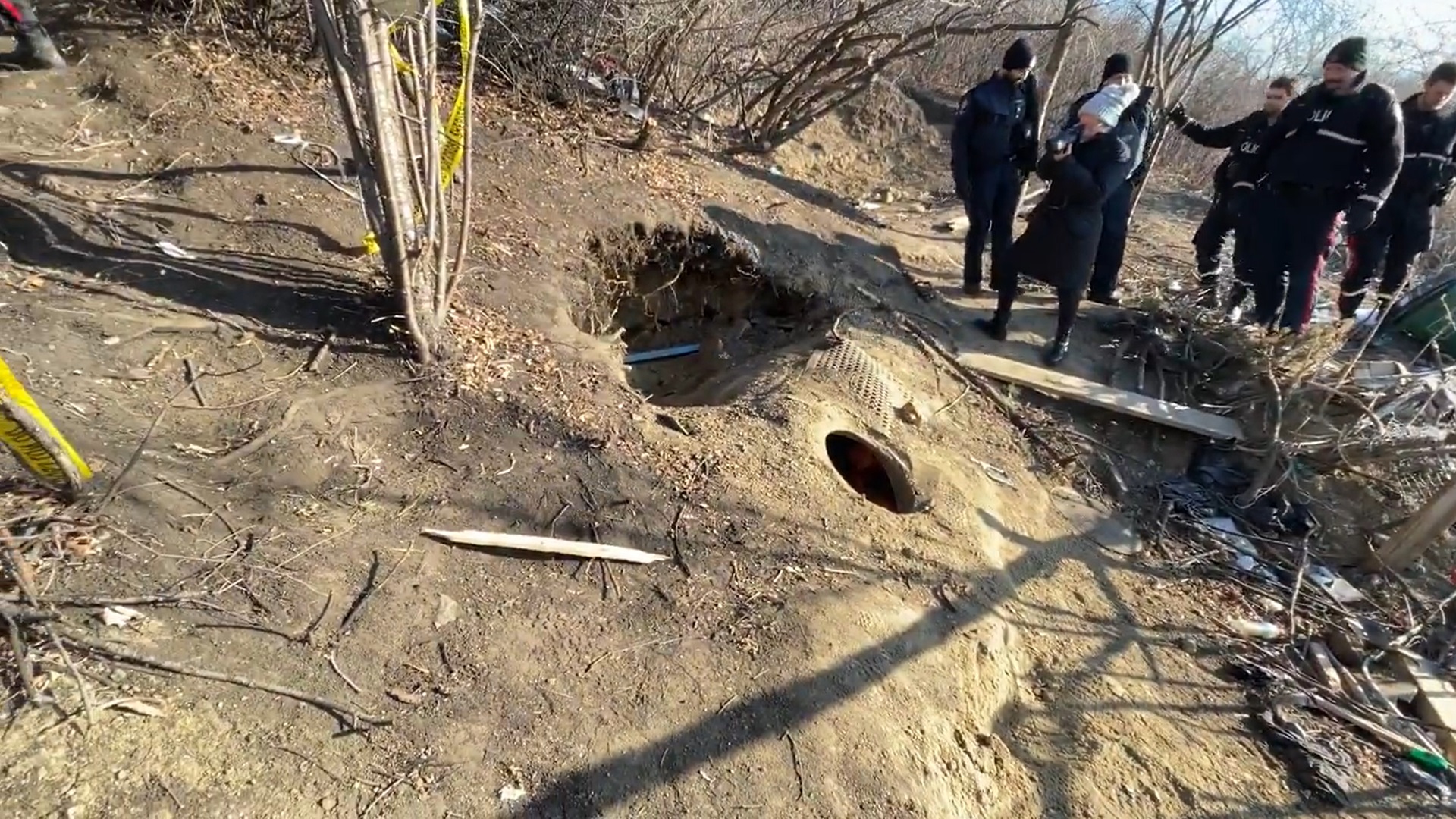 Man found living in underground cave in Edmonton’s River Valley: police