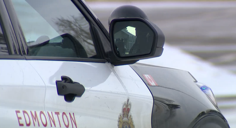 Drug bust: Edmonton police seize $1 million of fentanyl, cocaine