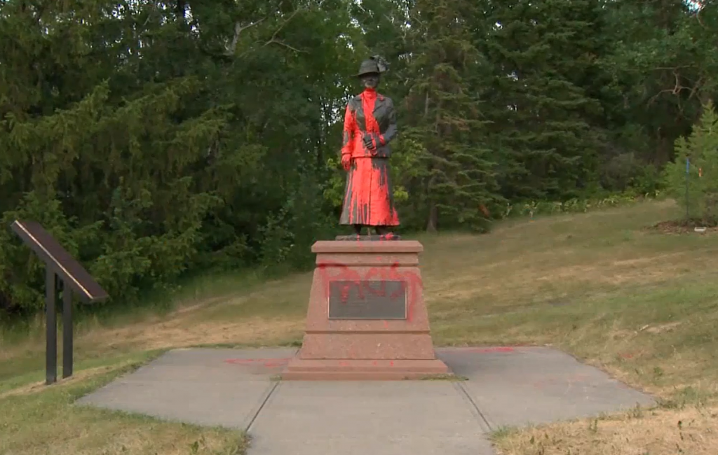 Statue of Emily Murphy in Edmonton vandalized with red paint