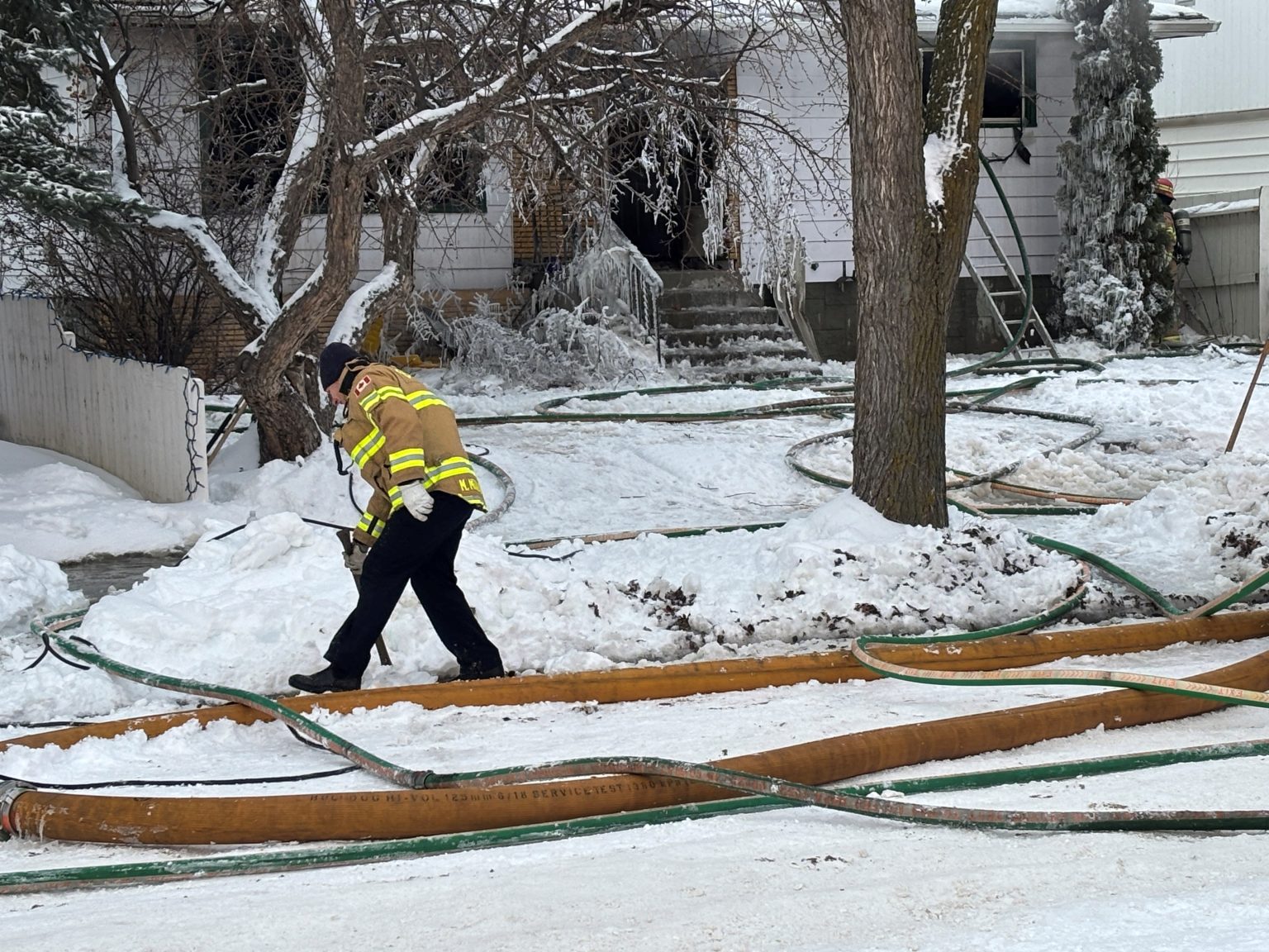 One person dead in residential fire in Edmonton