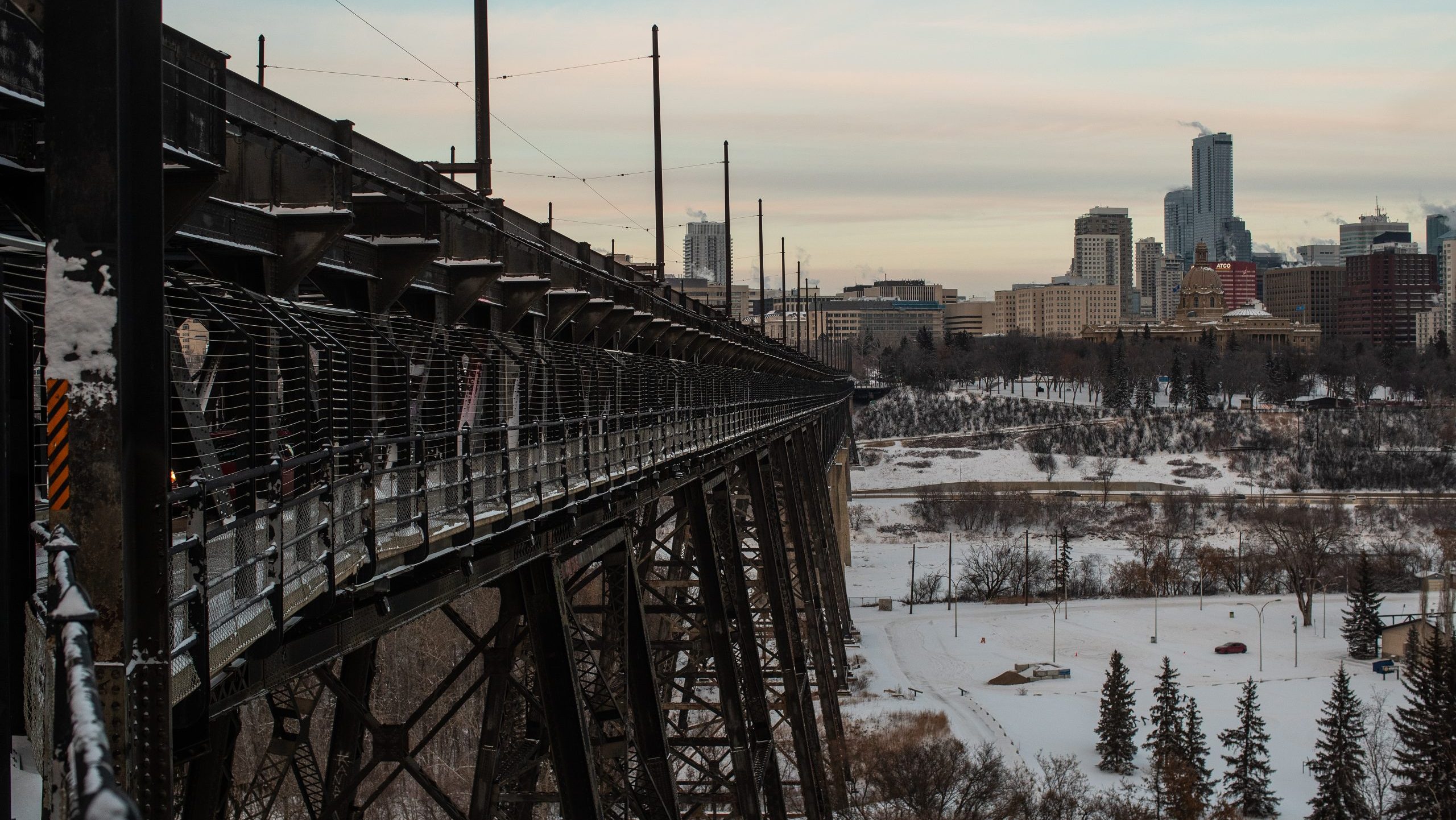 Alberta looks to protect bridges from big trucks