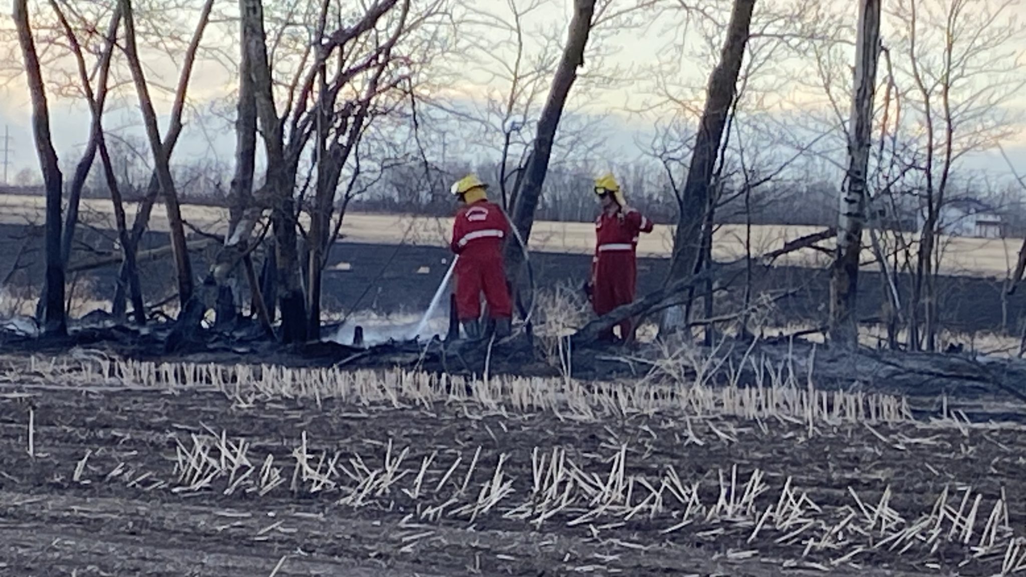 Fire crews battle grass fire near Enoch, Alberta - CityNews Edmonton