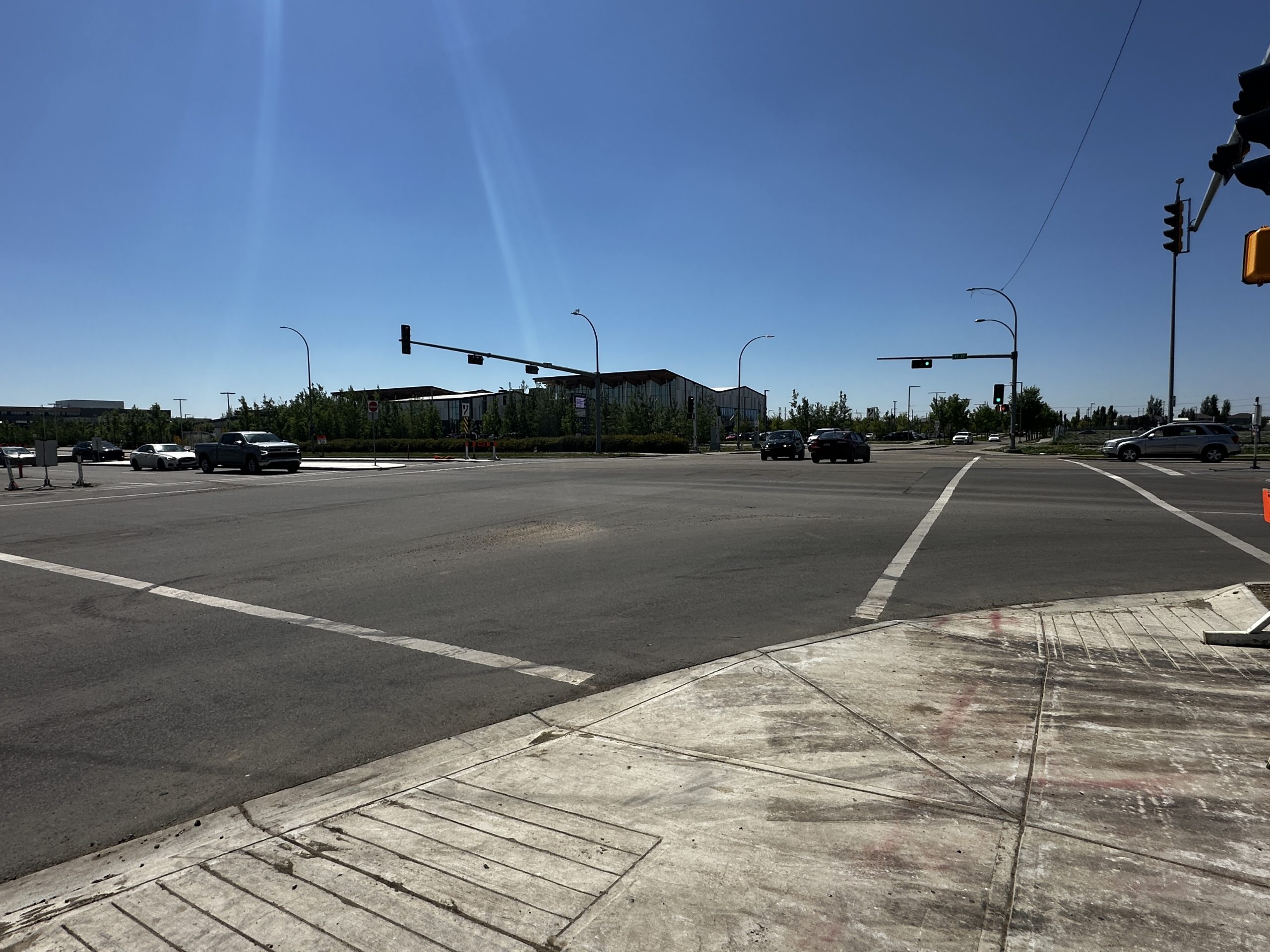 EPS looking for hit-and-run driver after teen pedestrian struck in south Edmonton