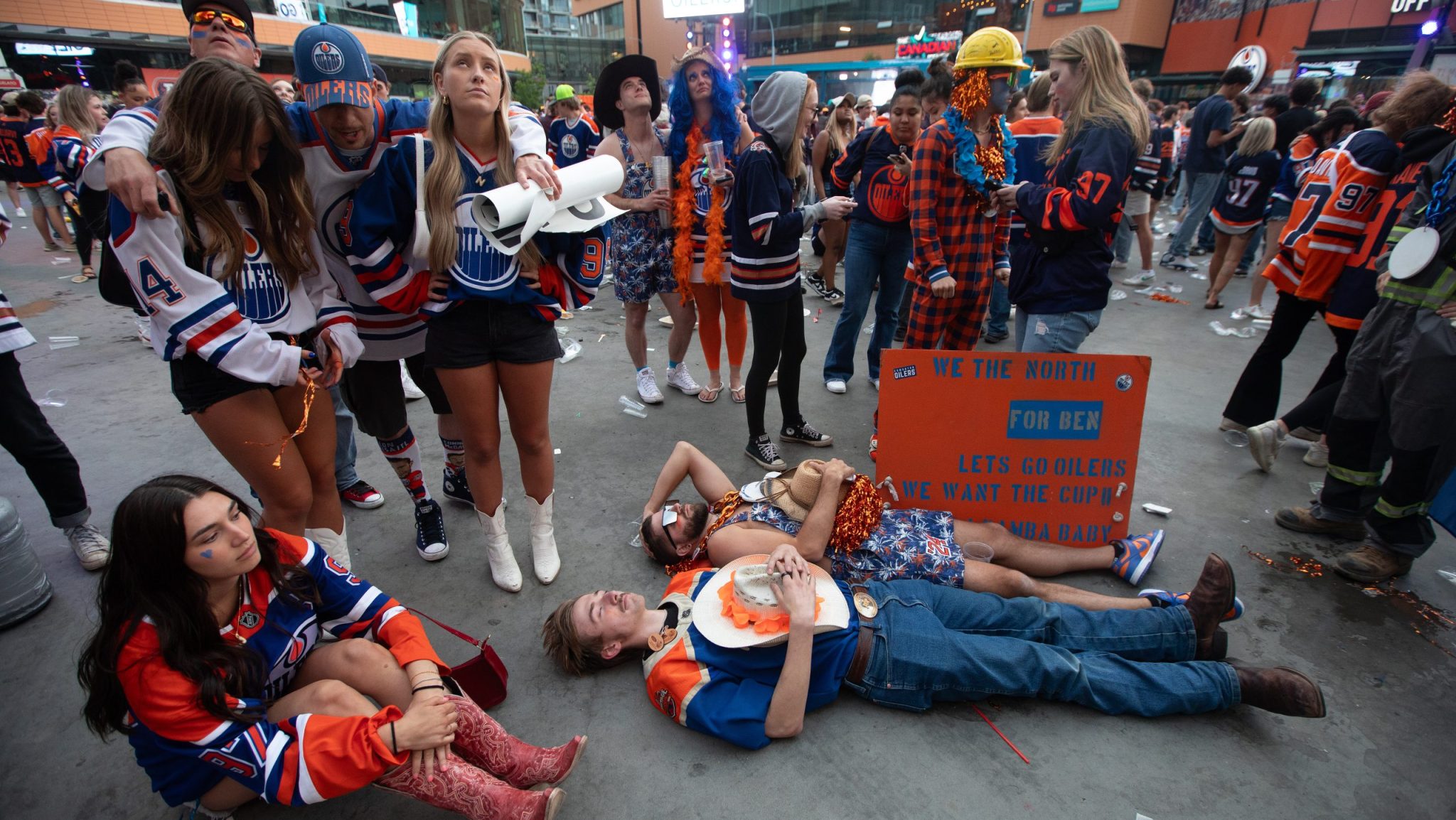 Oilers fans stunned as Stanley Cup dream comes to an end