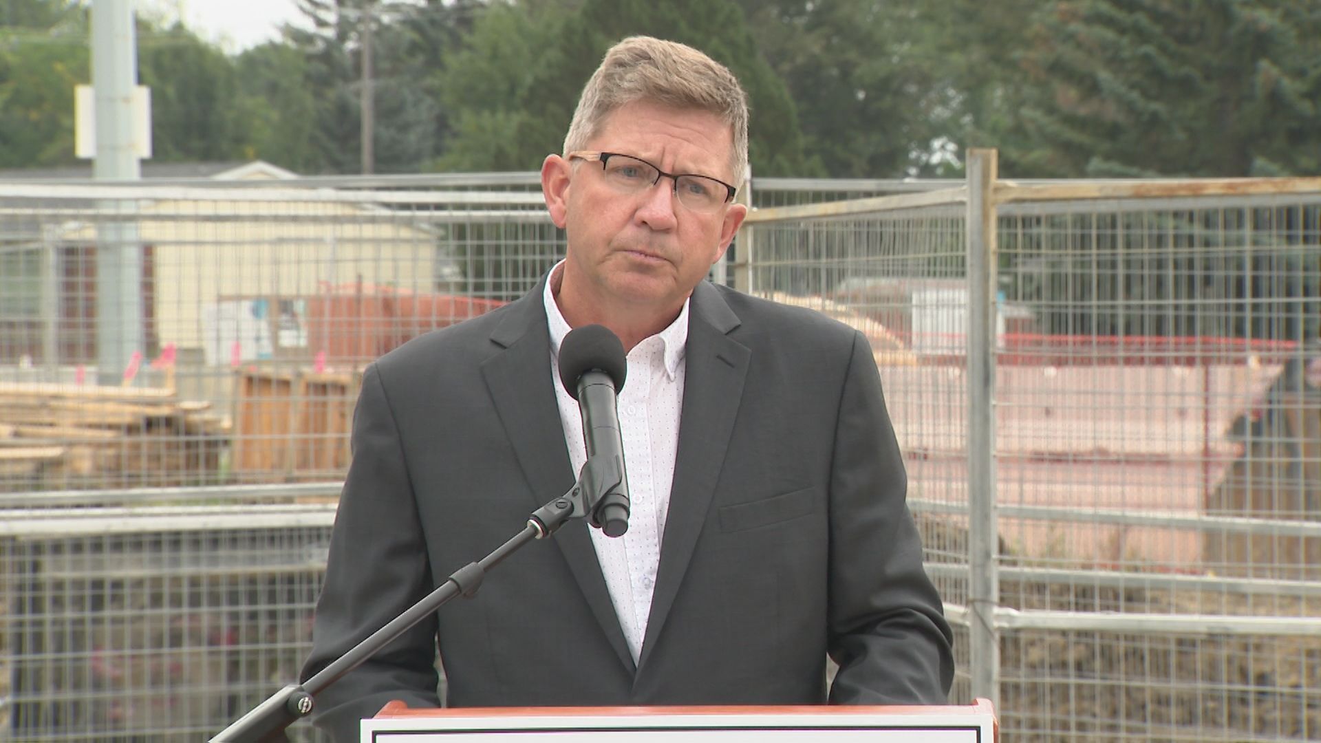 Premier Danielle Smith responds to Canada-U.S. tariff discussion