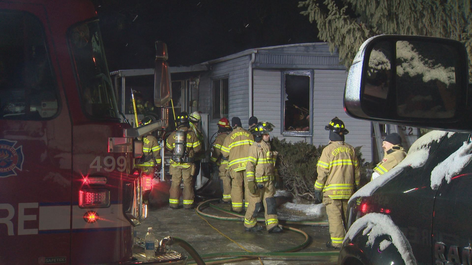 No injuries reported in northeast Edmonton trailer fire