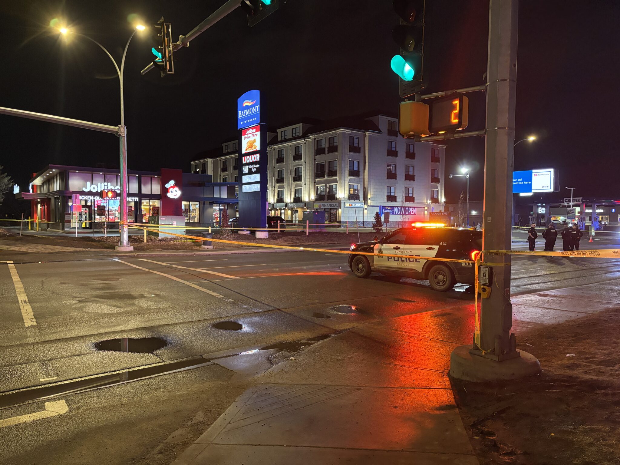 Shooting outside restaurant next to West Edmonton Mall