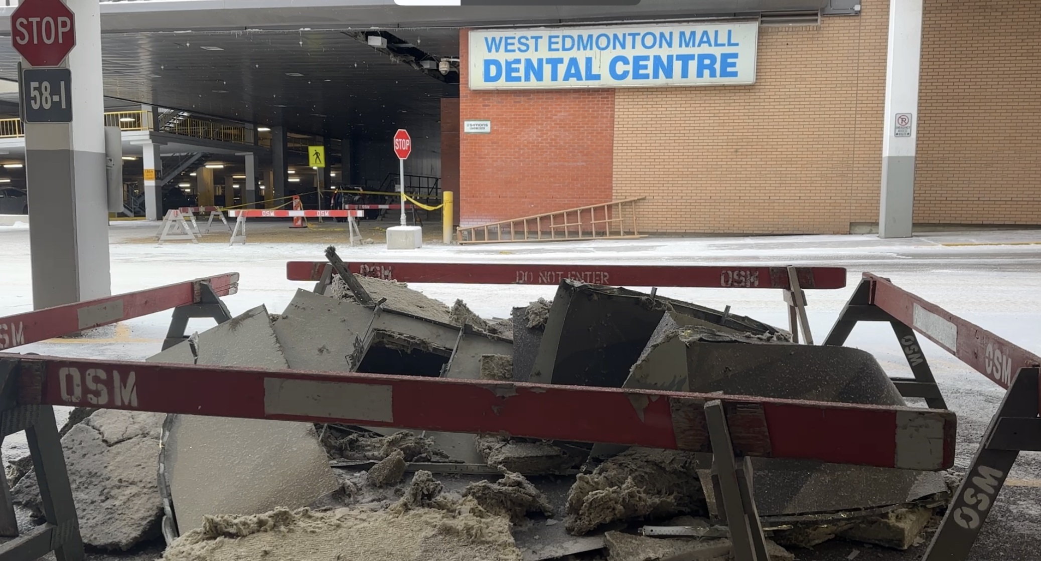 Apparent water main break at West Edmonton Mall - CityNews Edmonton