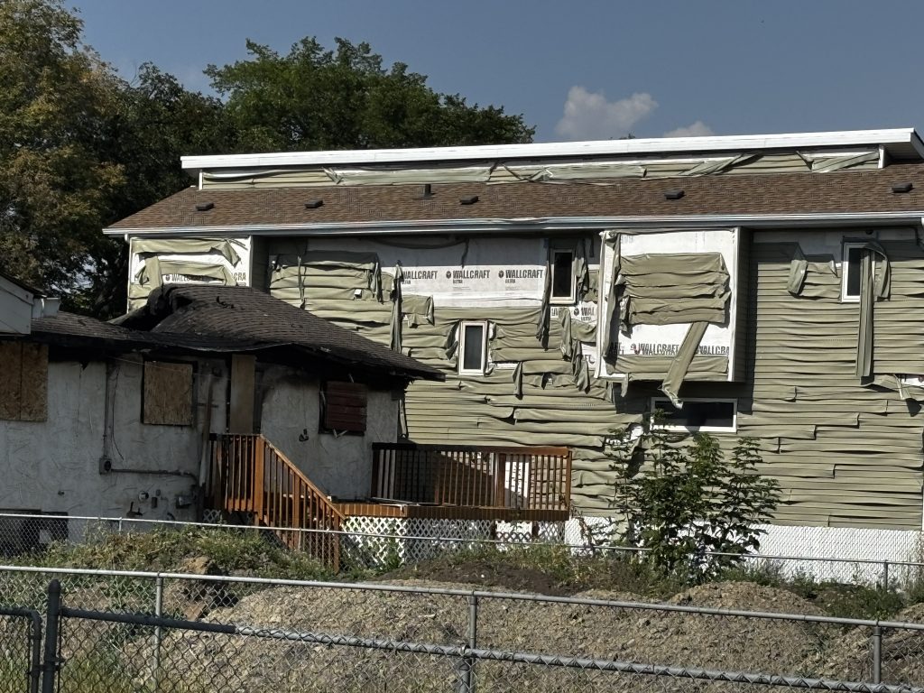 Police investigating abandoned west Edmonton house fire