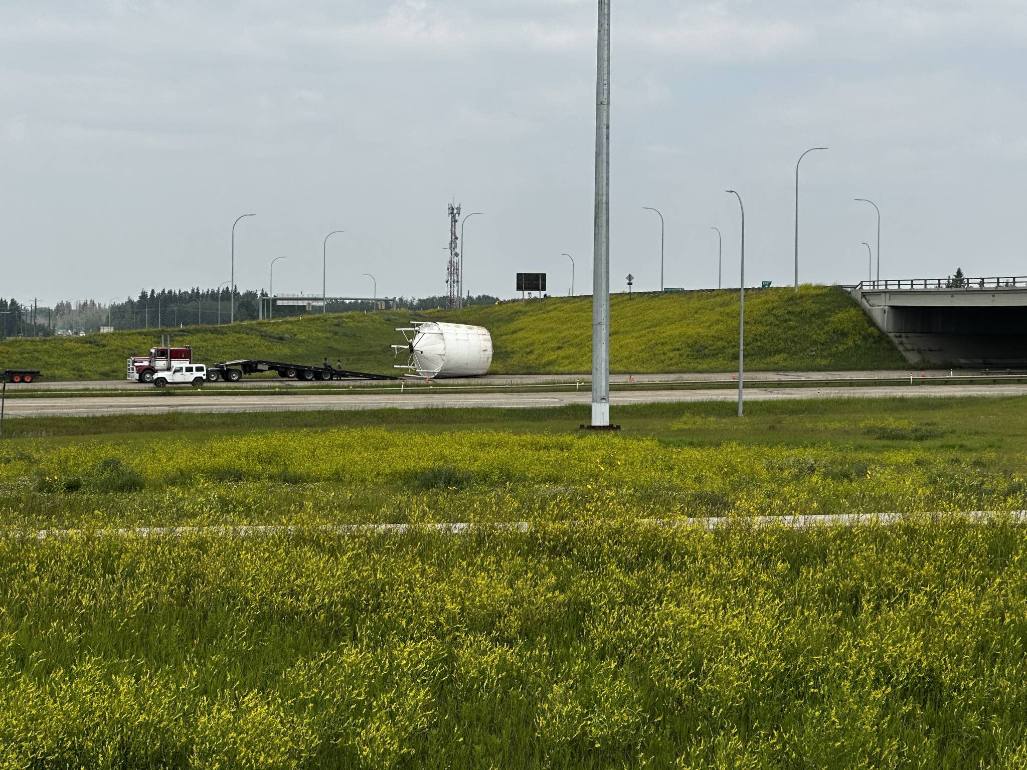 Crash closes Highway 21 overpass southeast of Edmonton, slows traffic ...