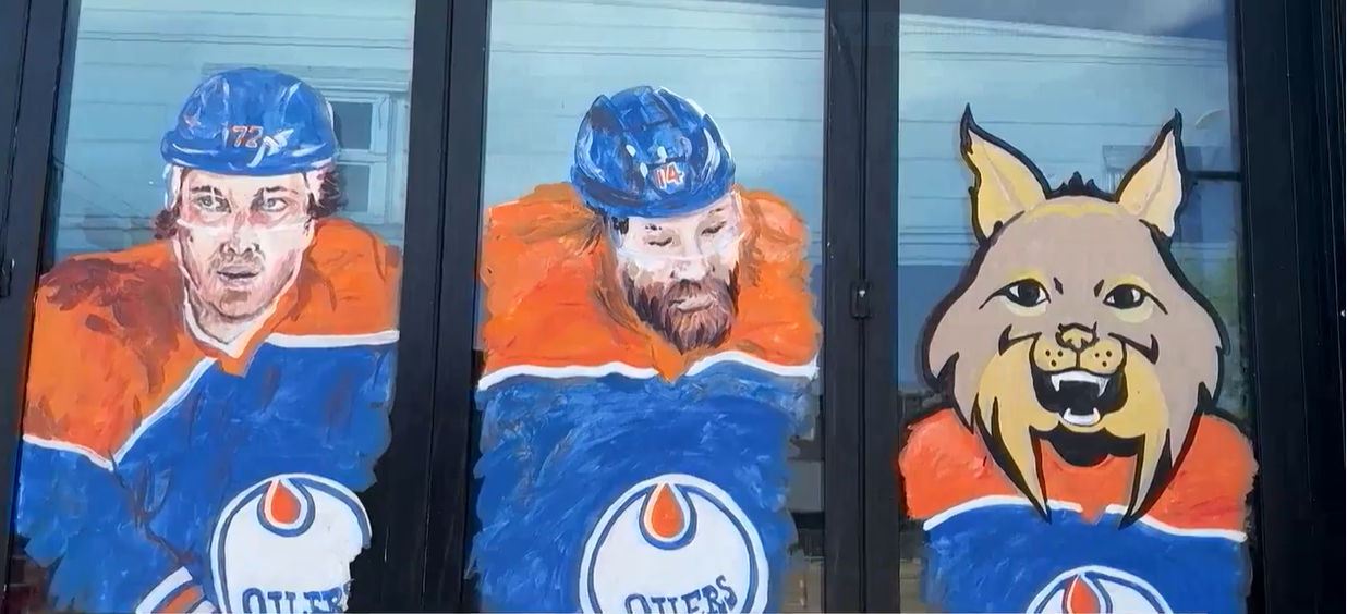 New Oilers mural in downtown Edmonton fuels playoff spirit