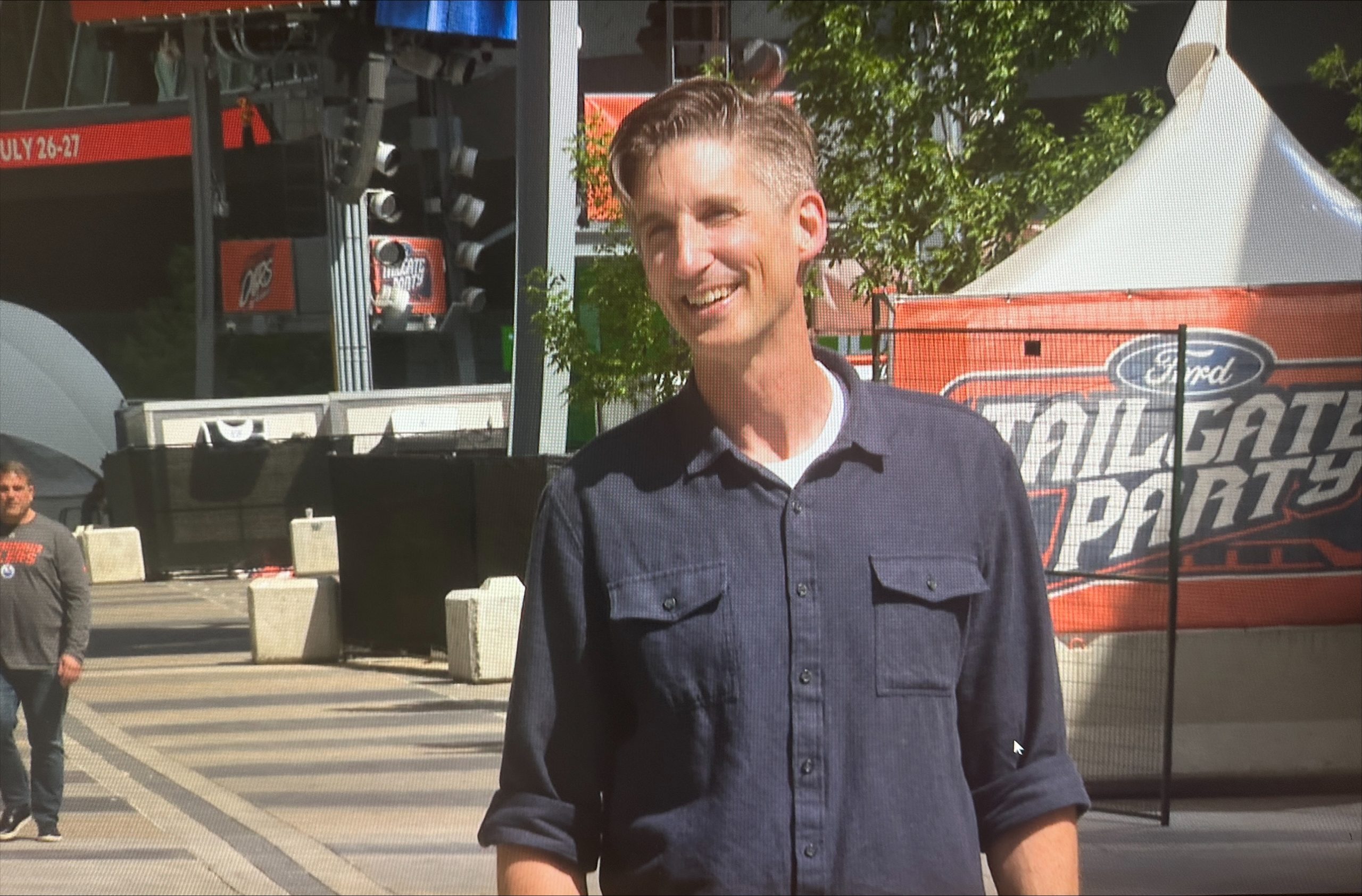 Edmonton-area pastor being mistaken for Oilers head coach