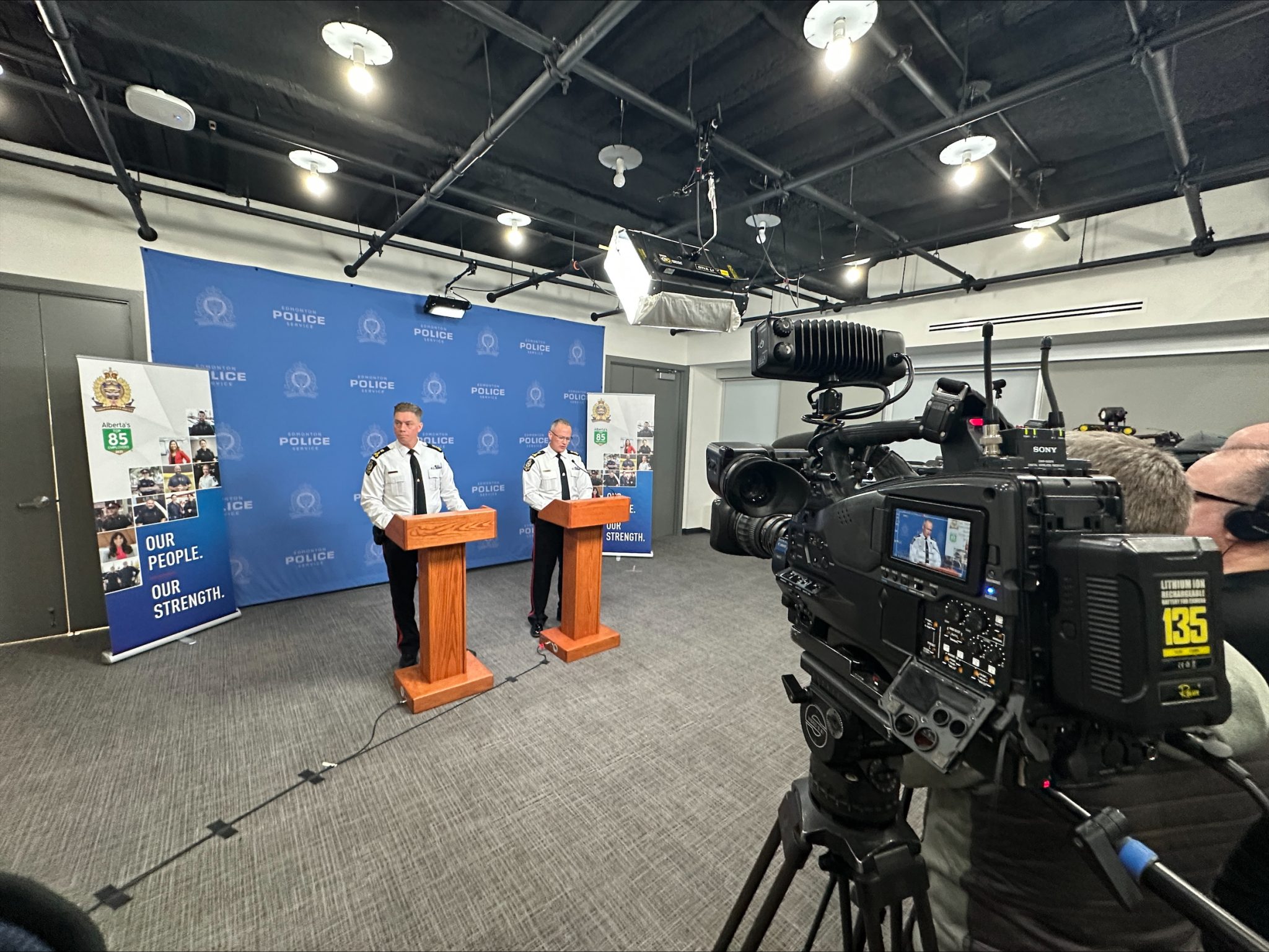 Edmonton Police Commission appoints 2 interim police Chiefs